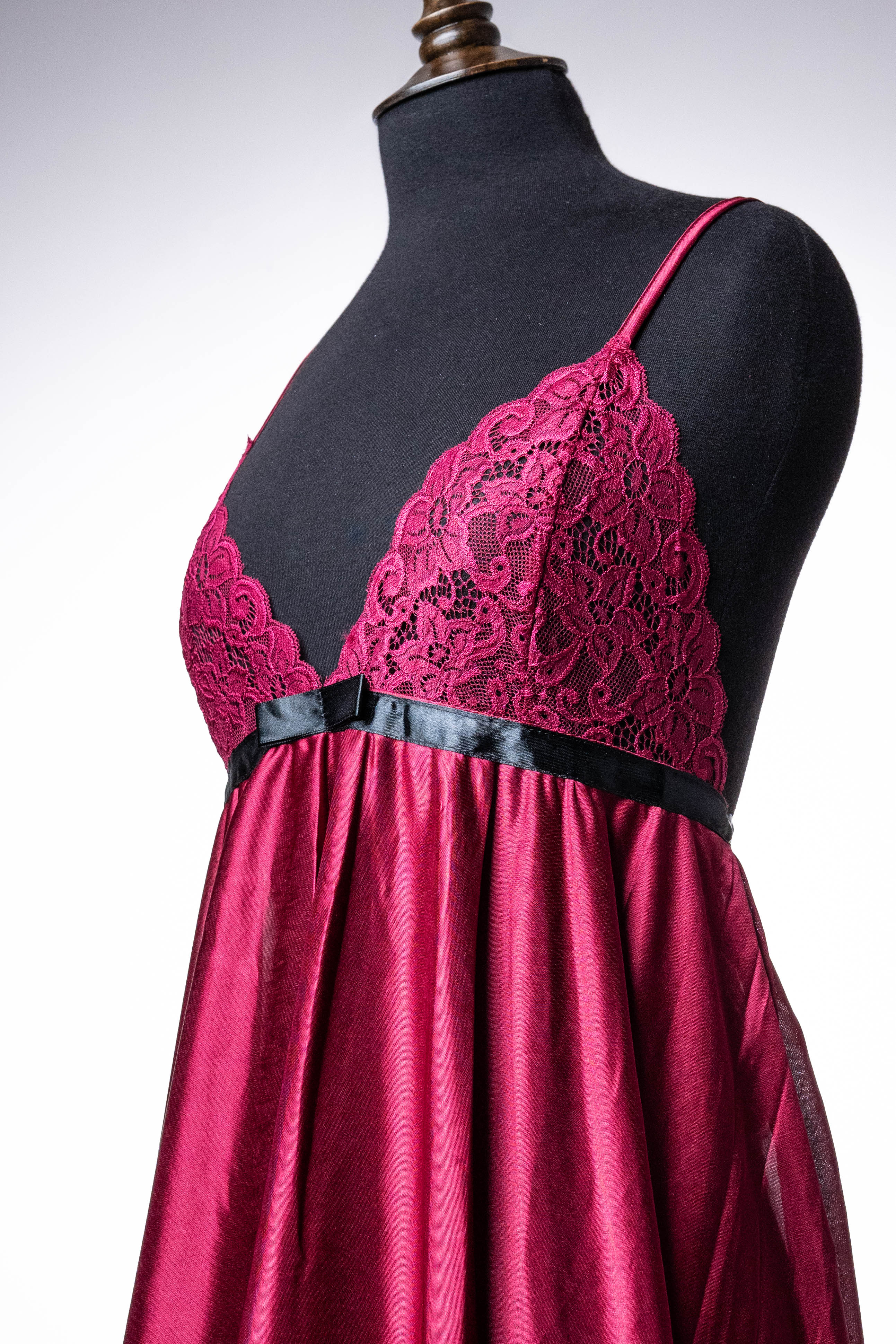 Fantasy Silk Nighty | Where Comfort Meets Dream – TheSecretlux