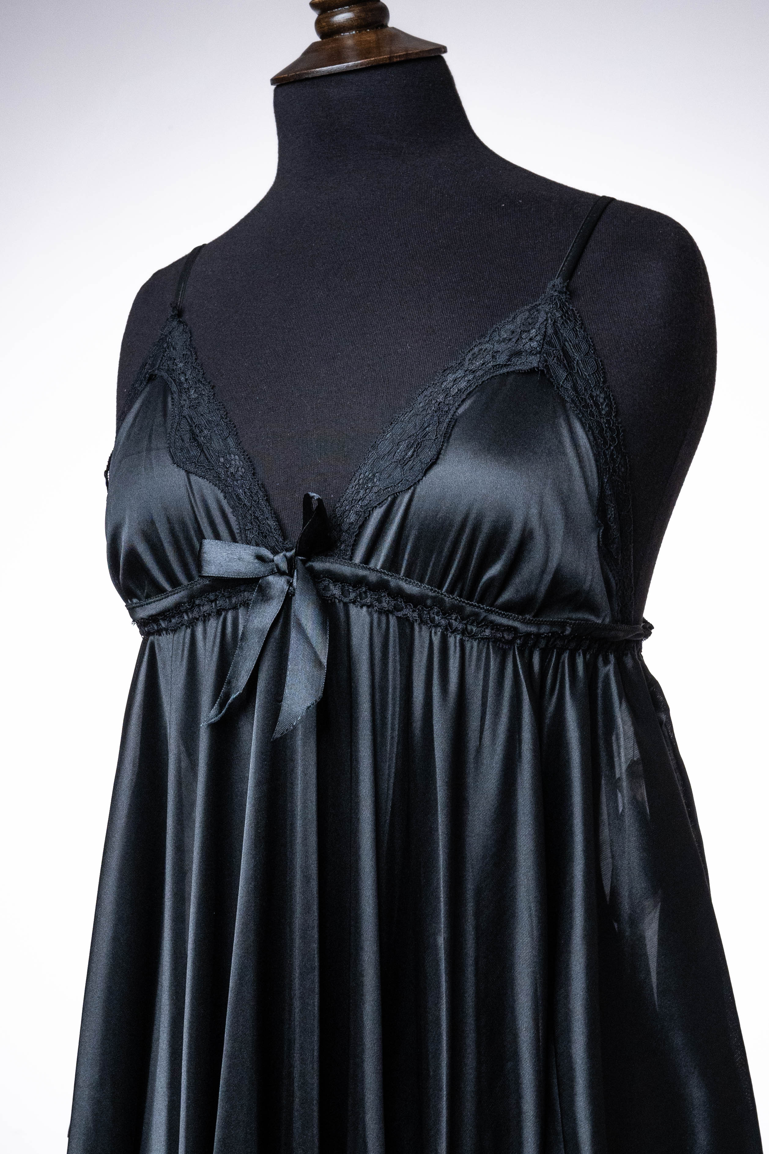 Diana Lacy Silk Nighty | Luxurious Comfort for Your Nights – TheSecretlux